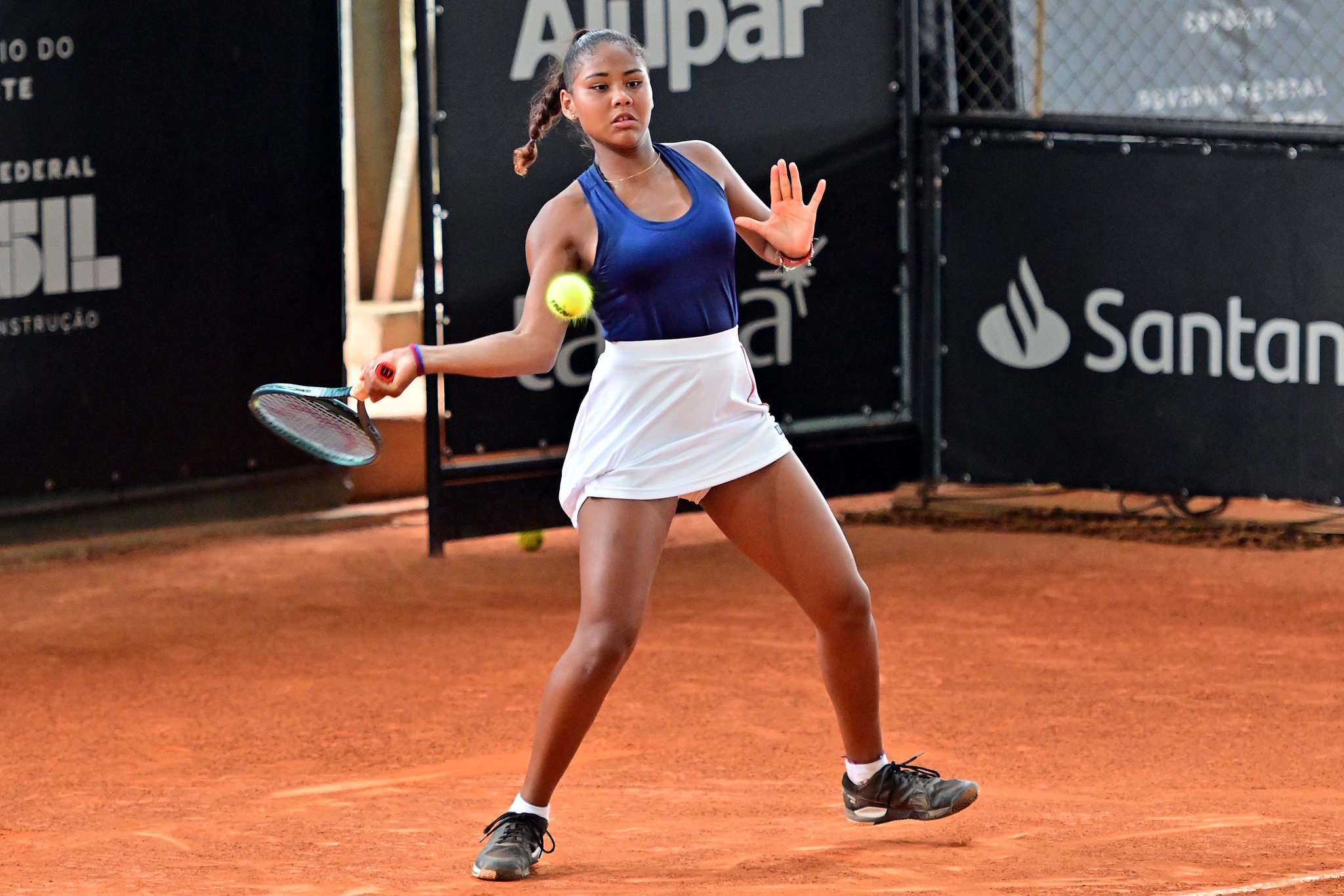 Ana Laura Cruz ganha 1ª partida profissional da carreira no ITF W15 de ...